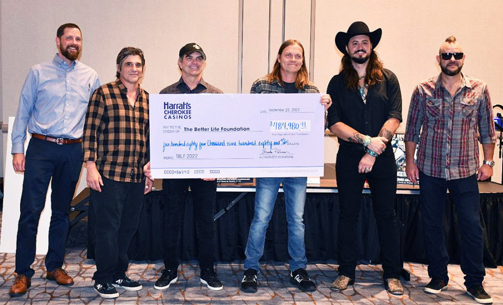 Harrah’s Cherokee Holds Charity Concert - Indian Gaming