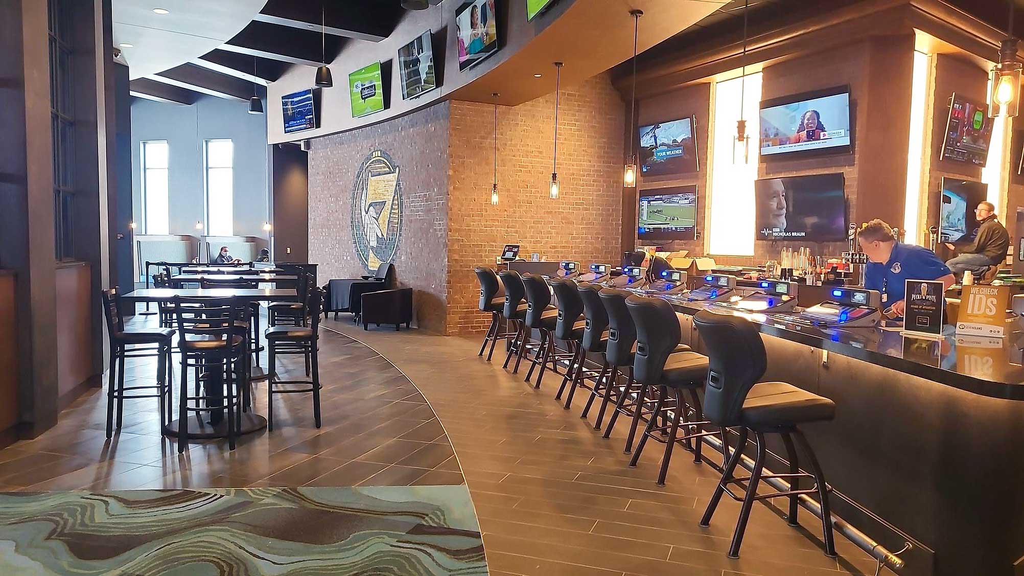 Seven Clans Opens Warroad Expansion - Indian Gaming