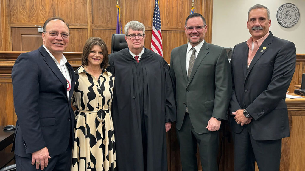 Choctaw Nation Swears In Judge Fob Jones - Indian Gaming